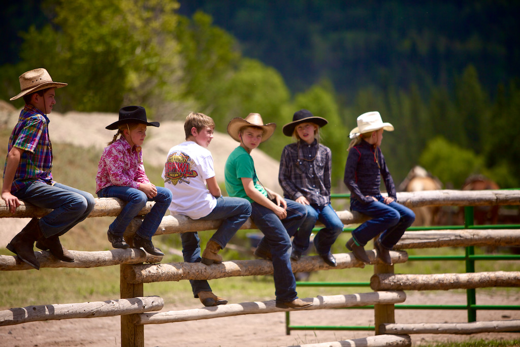 Kids Dude Ranch Programs | Rainbow Trout Ranch